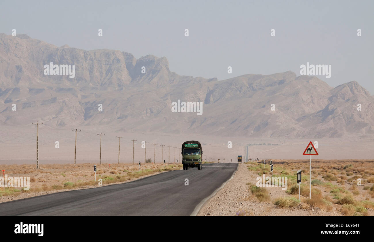 Road in the desert, Dasht-e Kavir or Great Salt Desert, Semnan Province ...