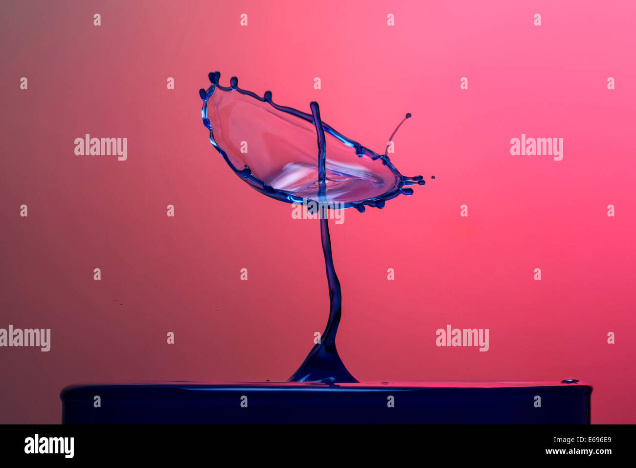 Colliding hi-res stock photography and images - Alamy