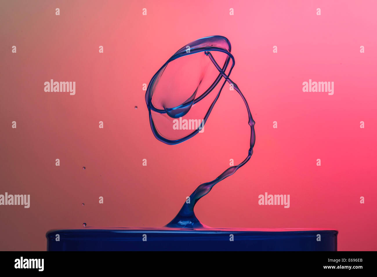 Colliding hi-res stock photography and images - Alamy