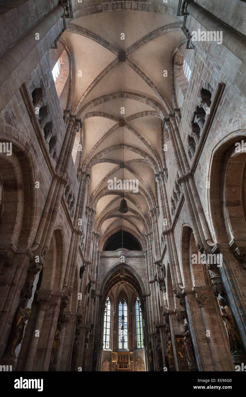 Ribbed cross vault hi-res stock photography and images - Alamy