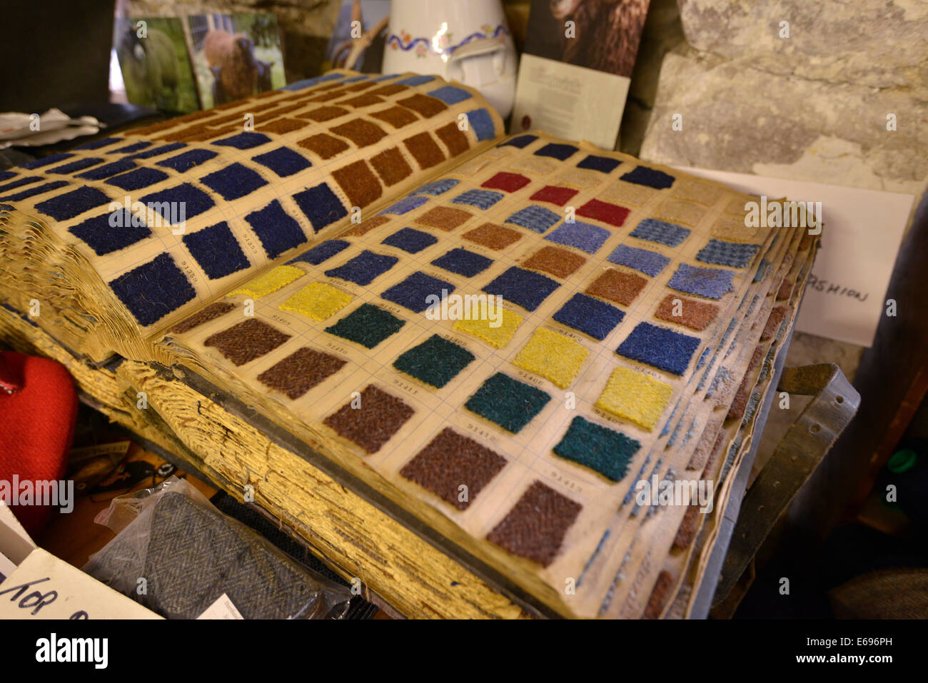 Harris tweed factory hi-res stock photography and images - Alamy