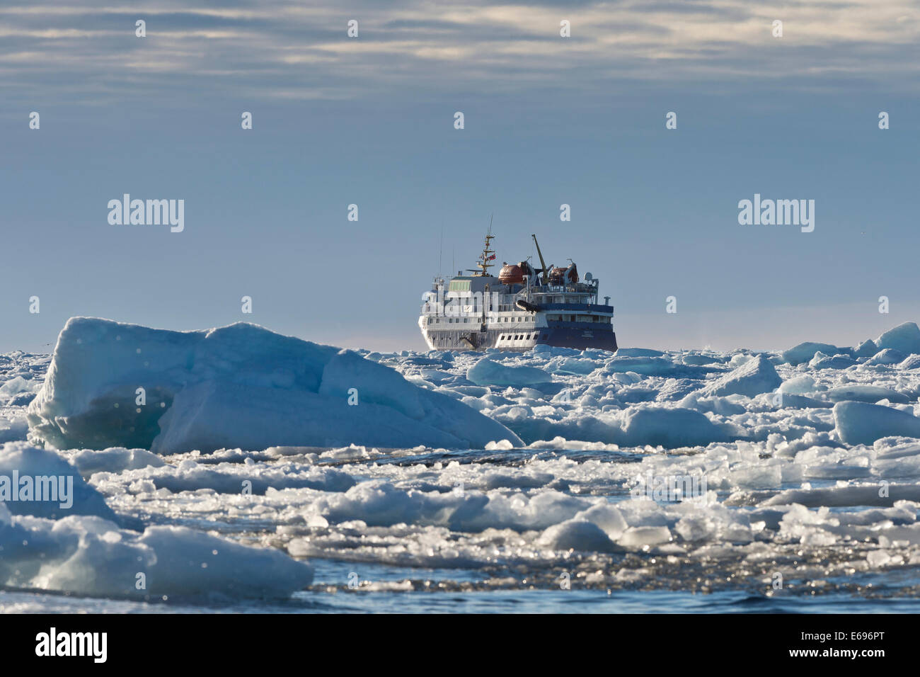 Expedition ship MS Quest, edge of pack ice, Arctic Ocean, Spitsbergen ...
