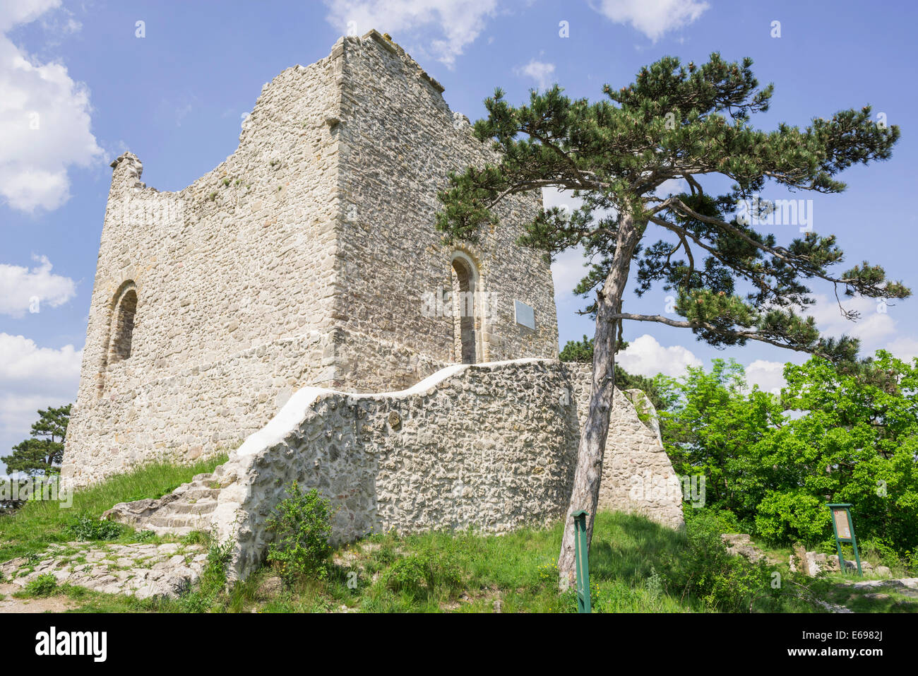 Burgruine modling hi-res stock photography and images - Alamy