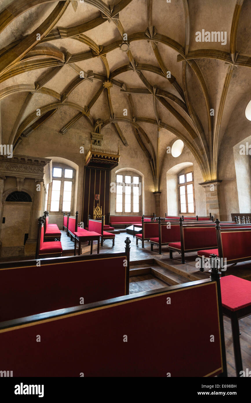 Medieval room with ribbed vault hi-res stock photography and images - Alamy