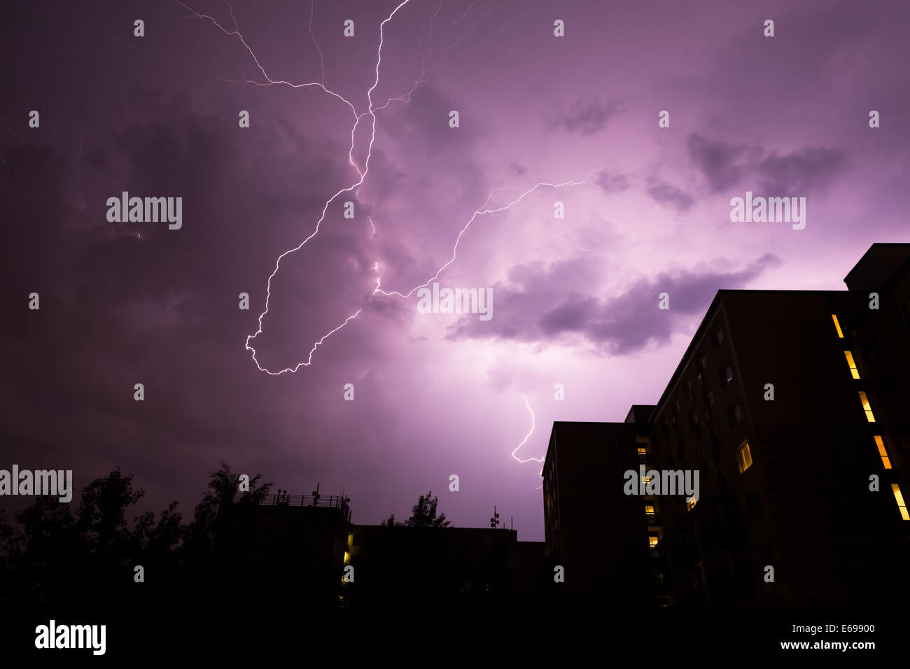 Bolt of lightning striking house hi-res stock photography and images ...