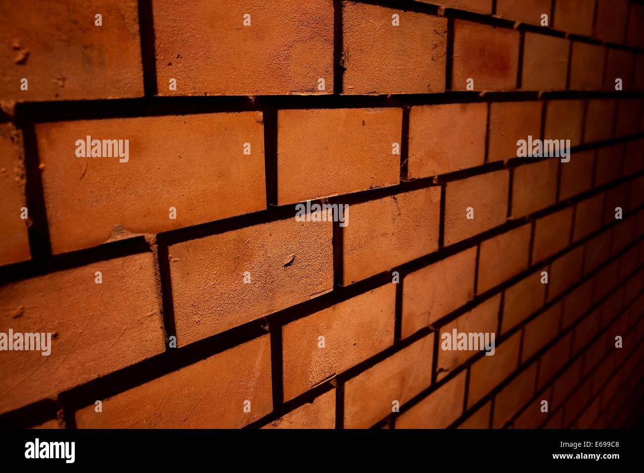 Dark bricks hi-res stock photography and images - Alamy