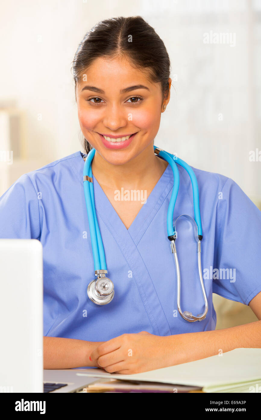Nurse desk hi-res stock photography and images - Alamy