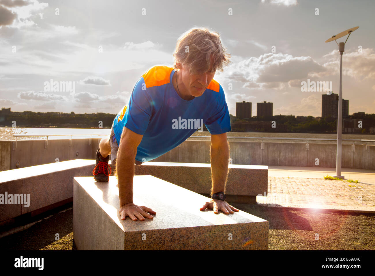 Man push ups in park hi-res stock photography and images - Alamy