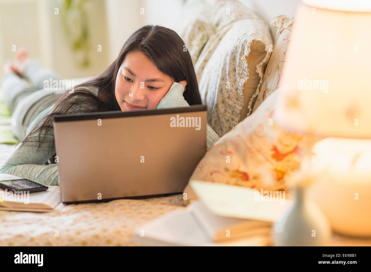 Doing the bed hi-res stock photography and images - Alamy