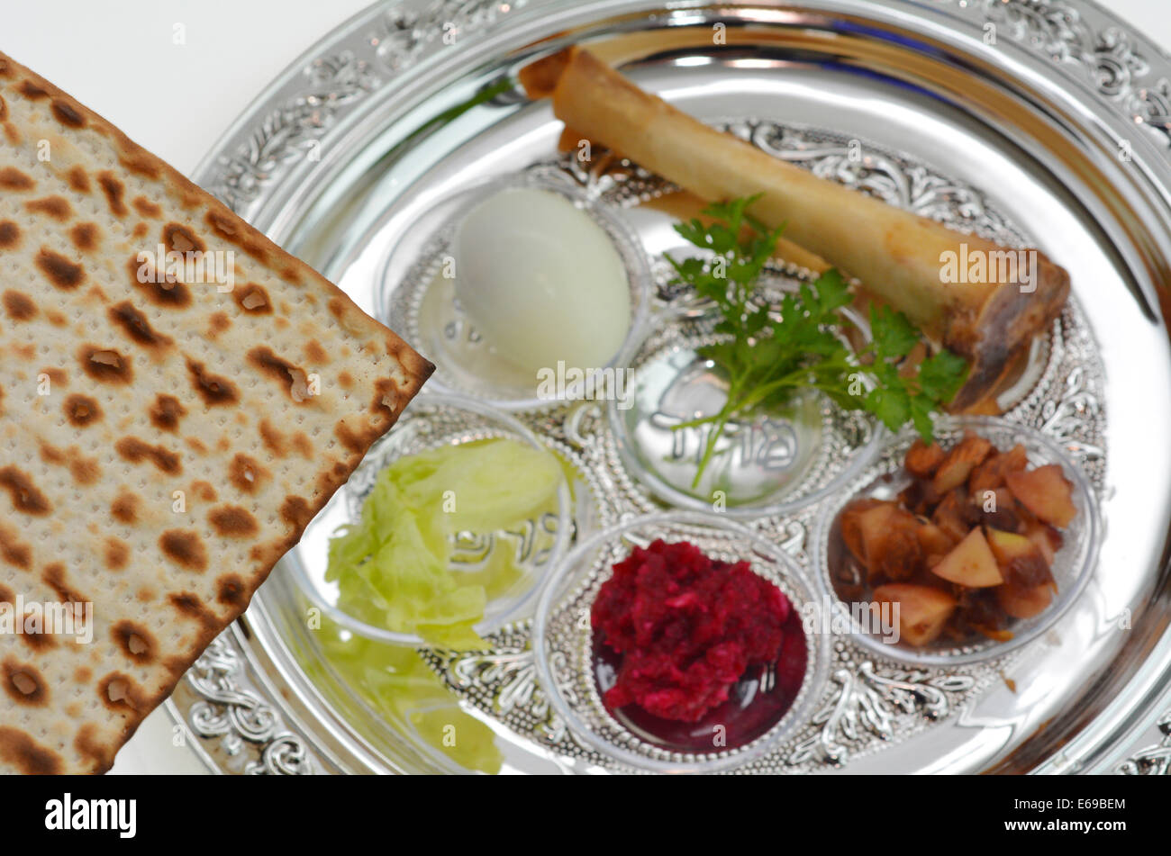 Seder Plate High Resolution Stock Photography and Images - Alamy