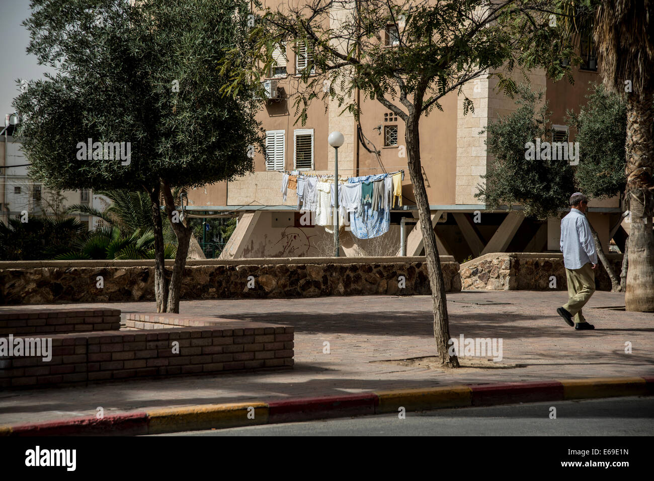 yeruham ,a small developement town in the negev desert Stock Photo - Alamy