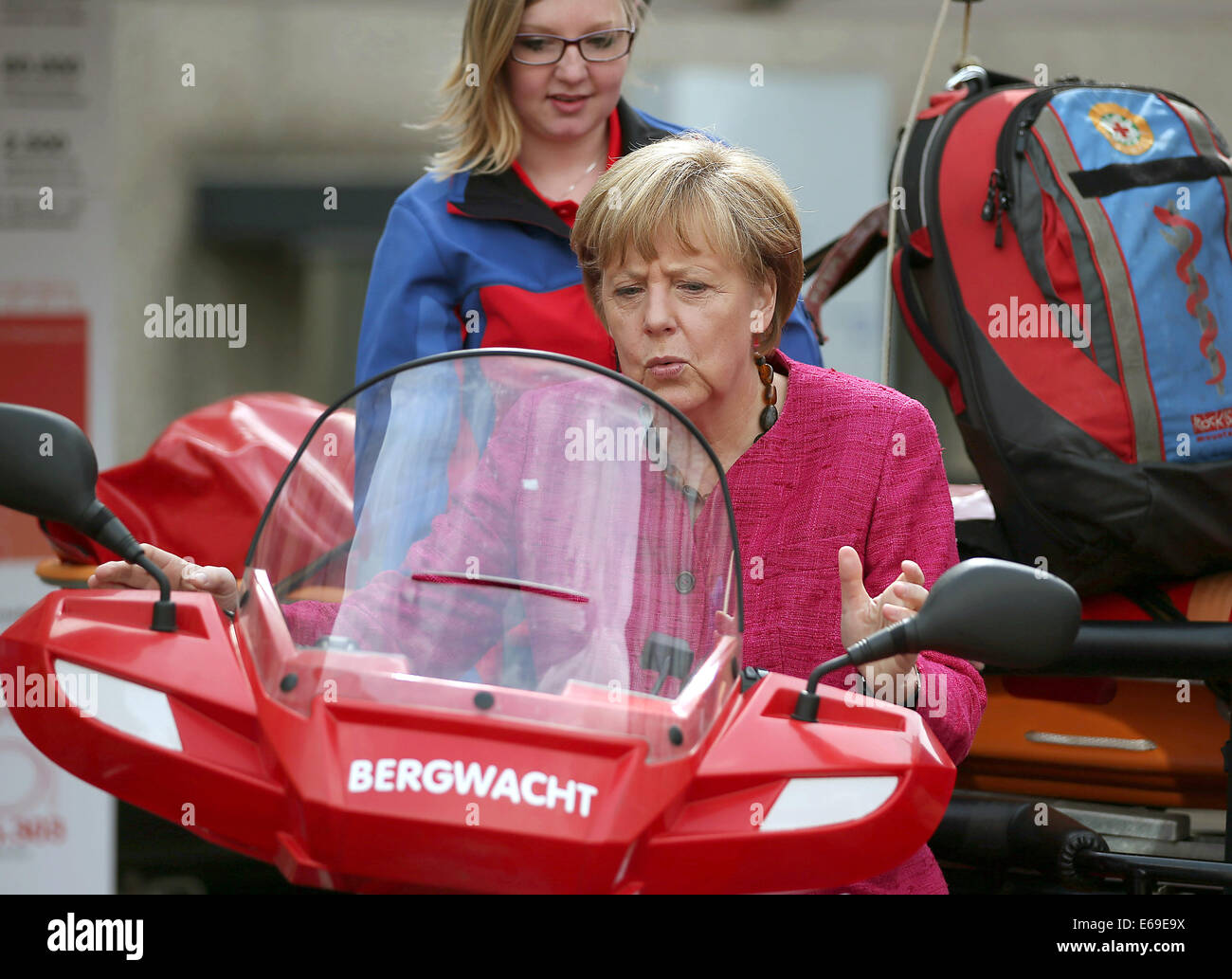 Mountain rescue vehicles hi-res stock photography and images - Alamy