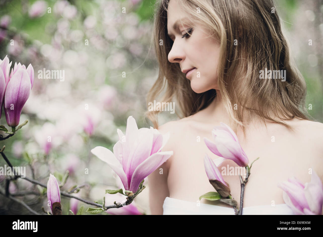 Beautiful Spring Girl with flowers Stock Photo - Alamy