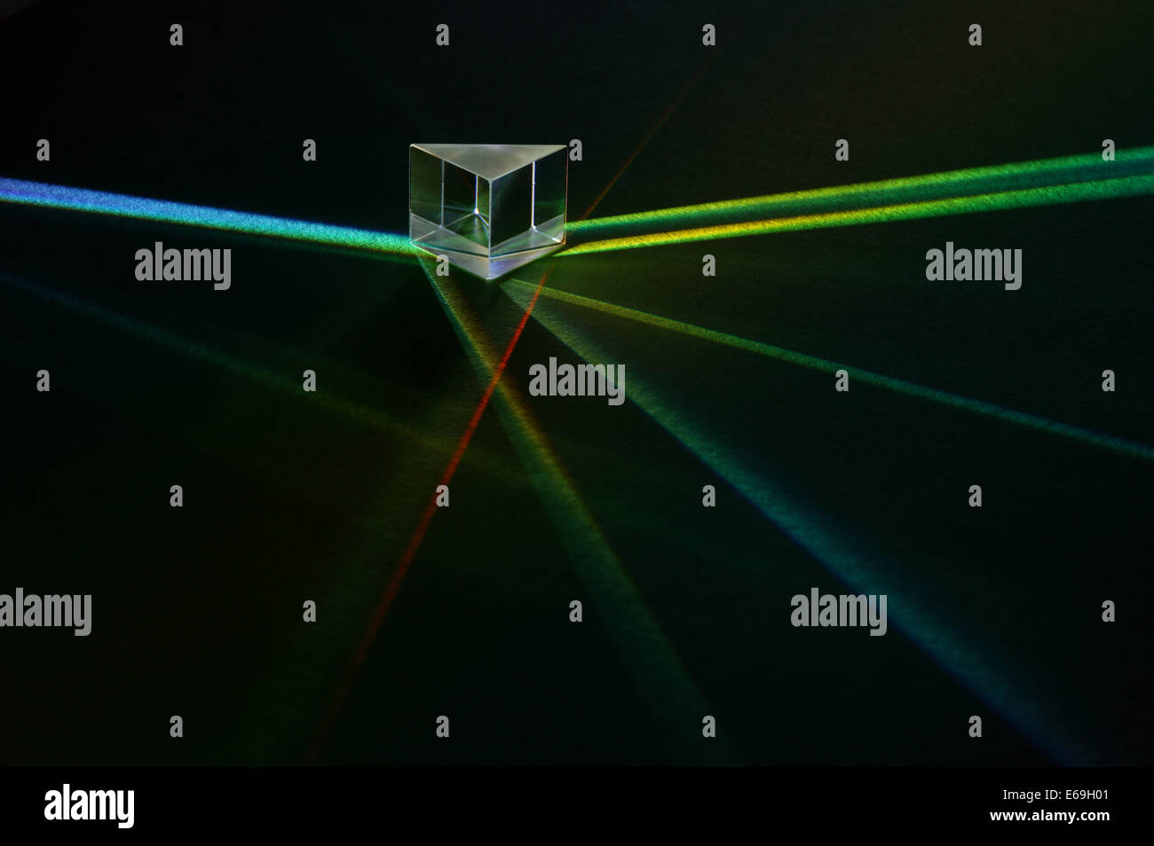 Black prisms hi-res stock photography and images - Alamy