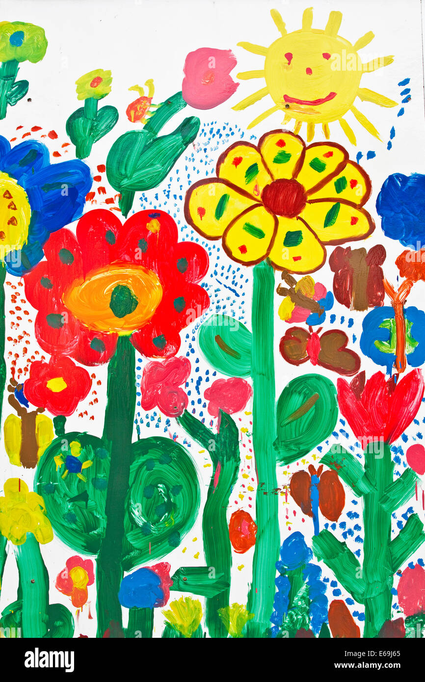 Childs drawing of flowers hi-res stock photography and images - Alamy