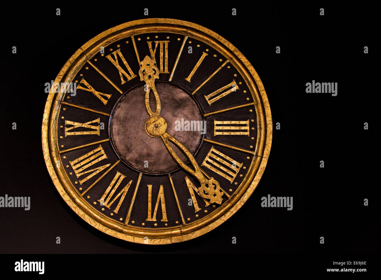 Roman Numeral Clocks High Resolution Stock Photography and Images - Alamy