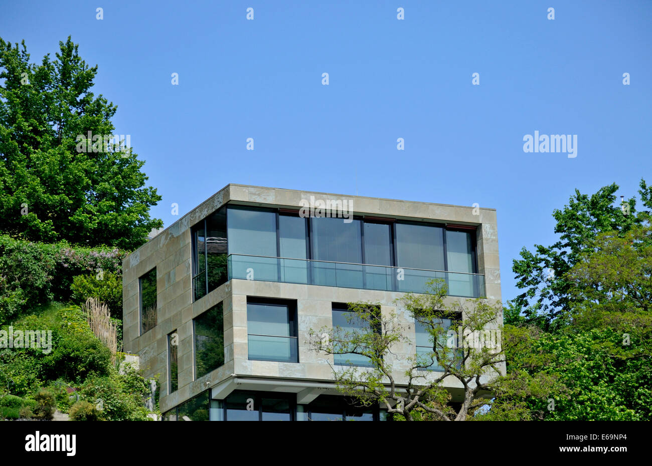 Cuboid Architecture High Resolution Stock Photography and Images - Alamy