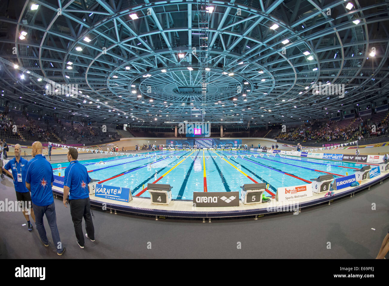 Berlin, Germany. 19th Aug, 2014. Overview of the Velodrom at the 32nd ...