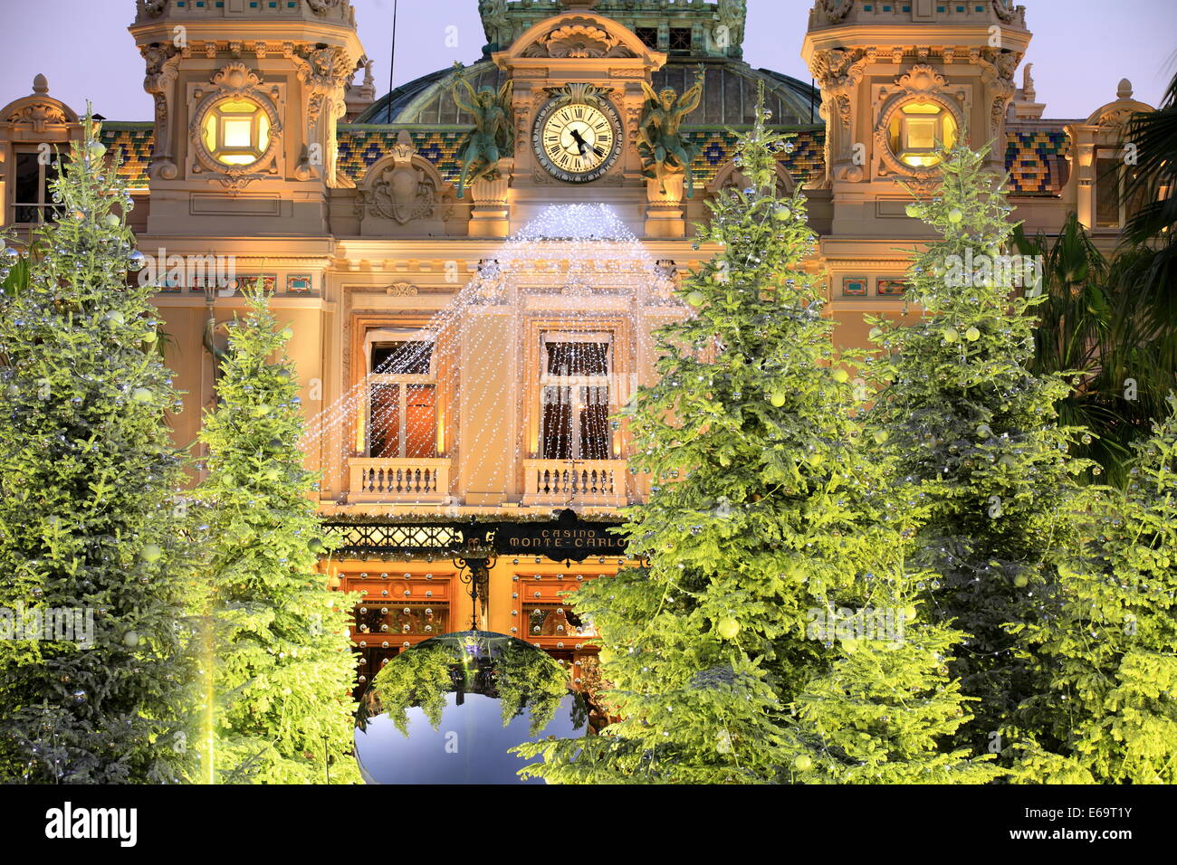 Christmas decoration in Monaco Stock Photo - Alamy