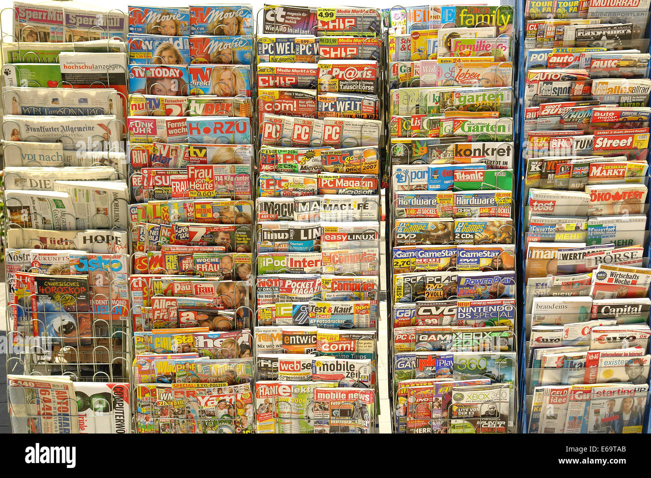 Row Of Newspaper Stands High Resolution Stock Photography and Images ...