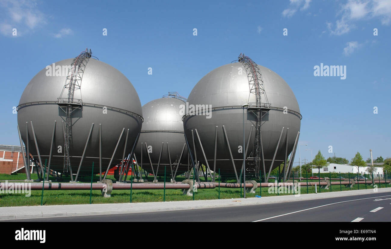 gas storage,gas storage tanks Stock Photo - Alamy