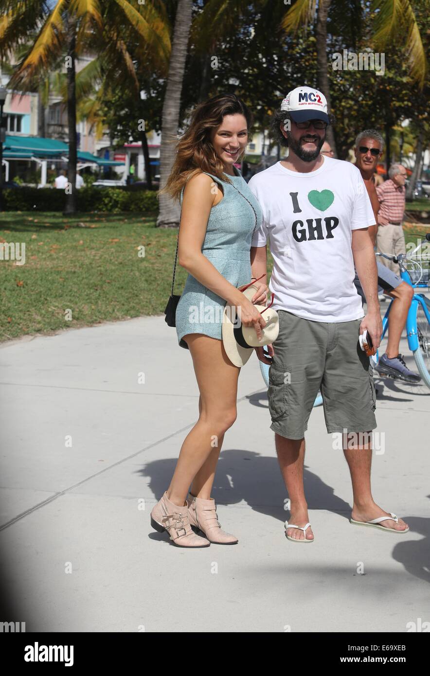 Kelly Brook and boyfriend David McIntosh relax together during their ...
