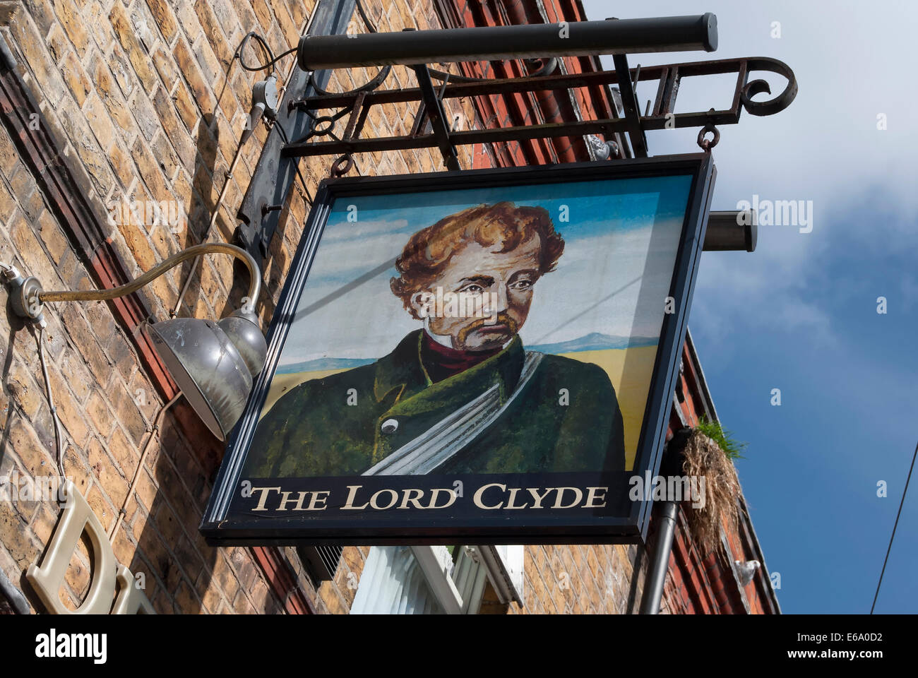 Lord clyde pub hi-res stock photography and images - Alamy