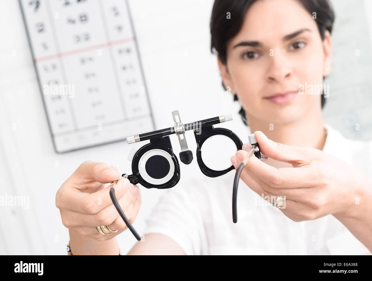 oculist,opticians,eye test,eye exam Stock Photo - Alamy