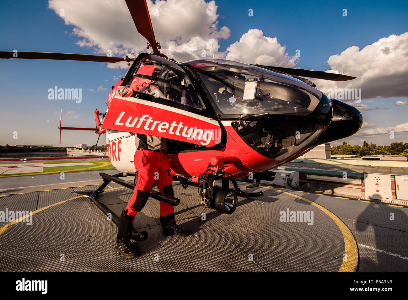 Landing of the DRF rescue helicopter "Christoph Berlin" Eurocopter ...