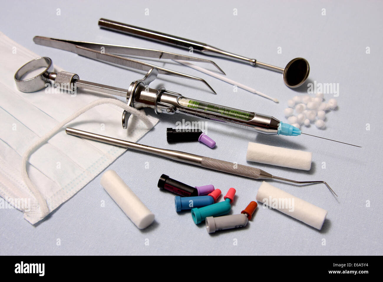 Dentist Cutlery High Resolution Stock Photography and Images - Alamy