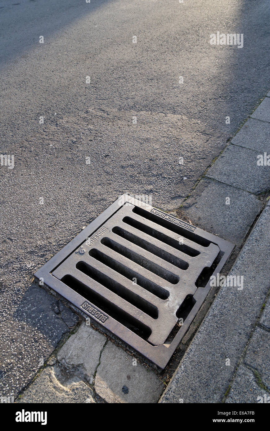 Curbs Stock Photos & Curbs Stock Images - Alamy