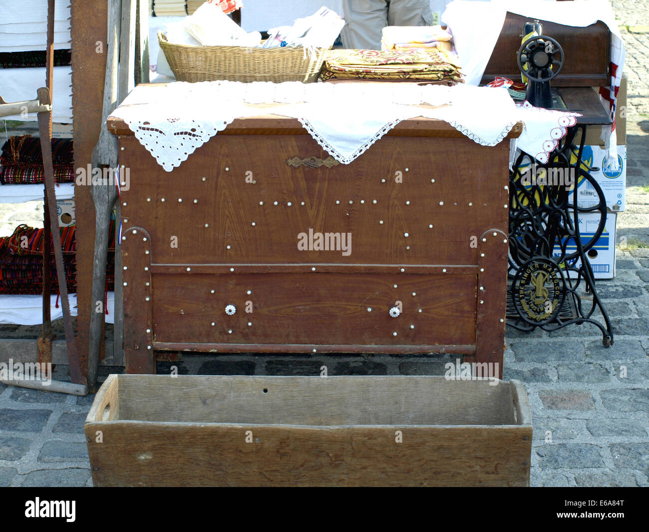 Old wooden box hi-res stock photography and images - Alamy