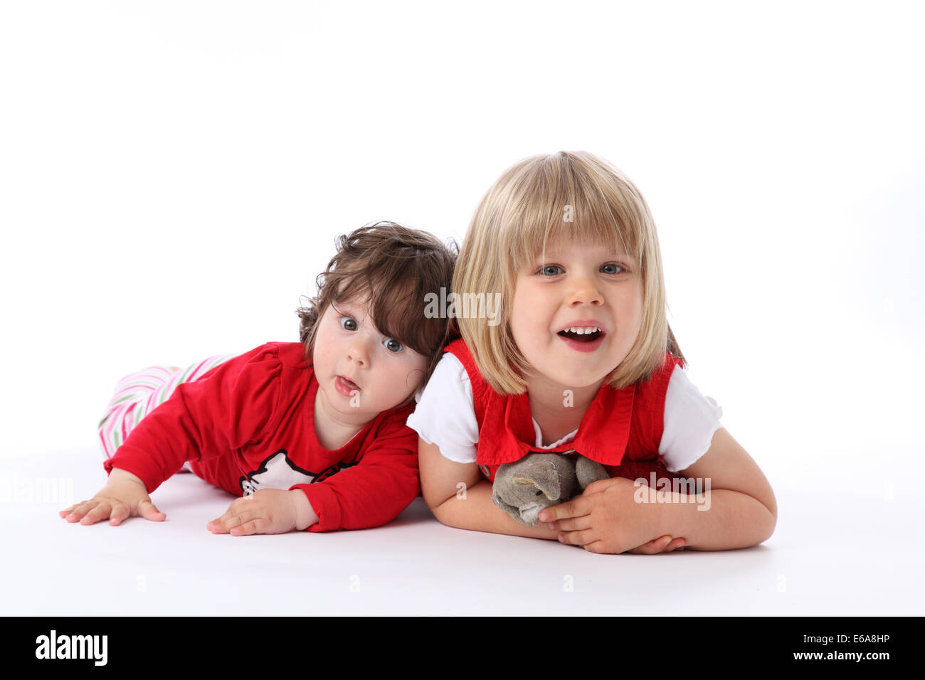 1 year old and 3 year old siblings hi-res stock photography and images ...