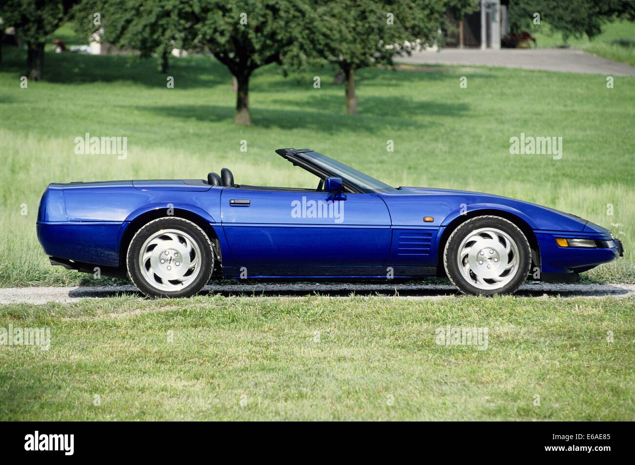 Chevrolet Corvette C4 fourth generation - 1994 Model Year in blue ...
