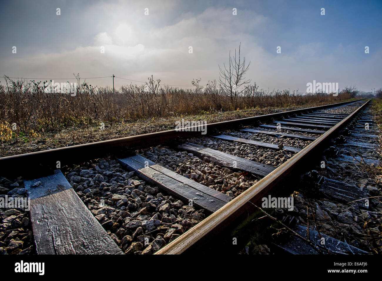 Dead end track hi-res stock photography and images - Alamy
