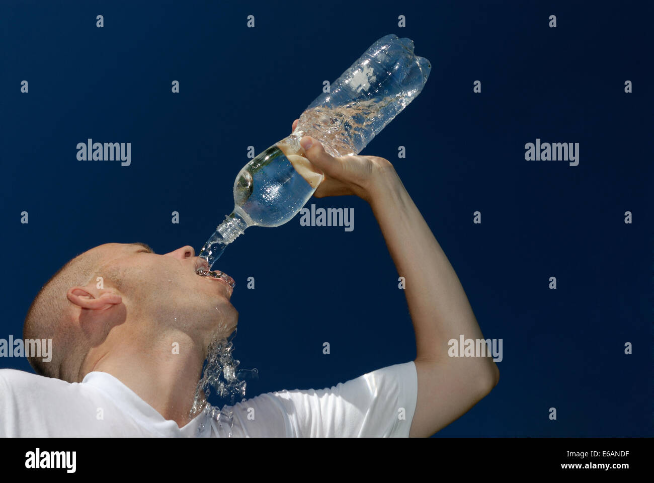 Thirsty refreshments hi-res stock photography and images - Alamy