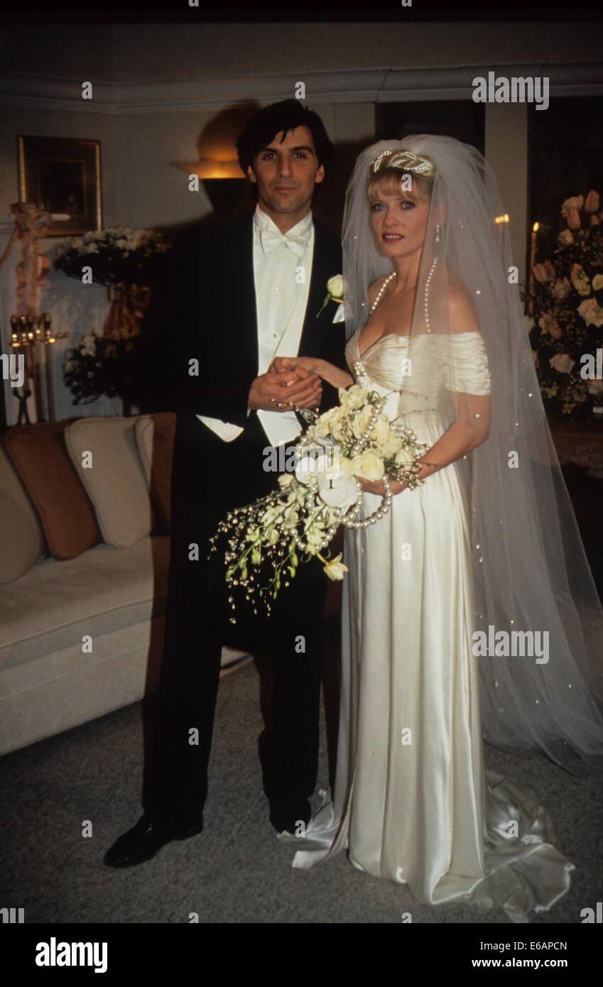 VINCENT IRIZARRY with Barbara Crampton.Guiding light Nick and Mindy ...