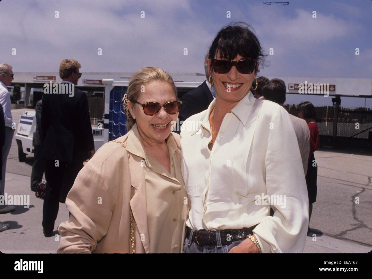 Mengers hi-res stock photography and images - Alamy