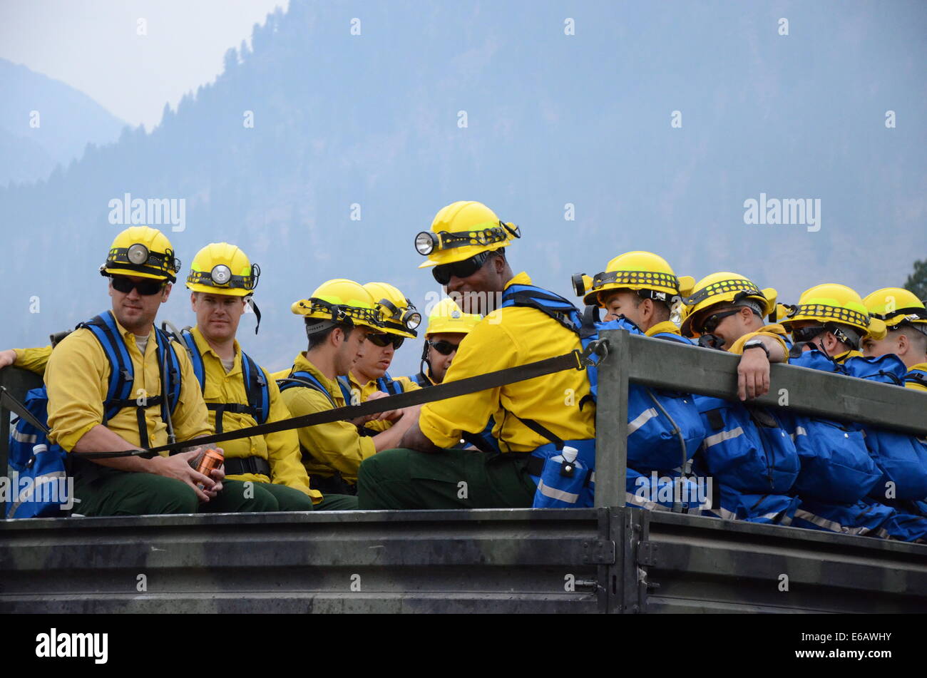 U.S. Soldiers with the 1st Squadron, 303rd Cavalry Regiment, Washington ...