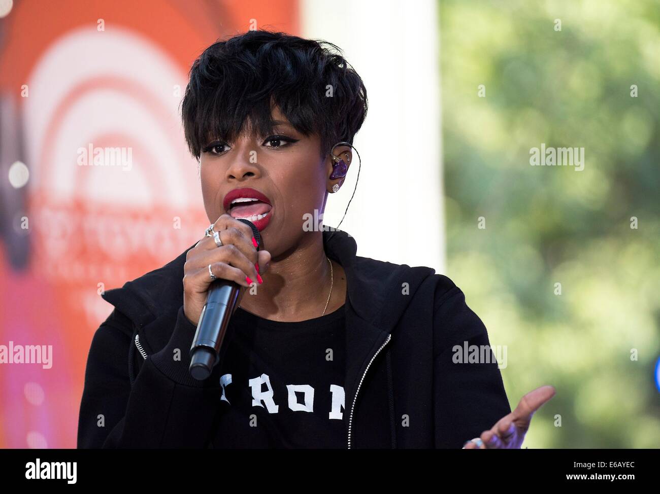 New York, NY, USA. 19th Aug, 2014. Jennifer Hudson on stage for NBC ...