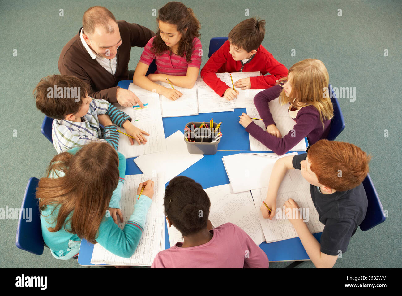 Gruppenarbeit High Resolution Stock Photography and Images - Alamy
