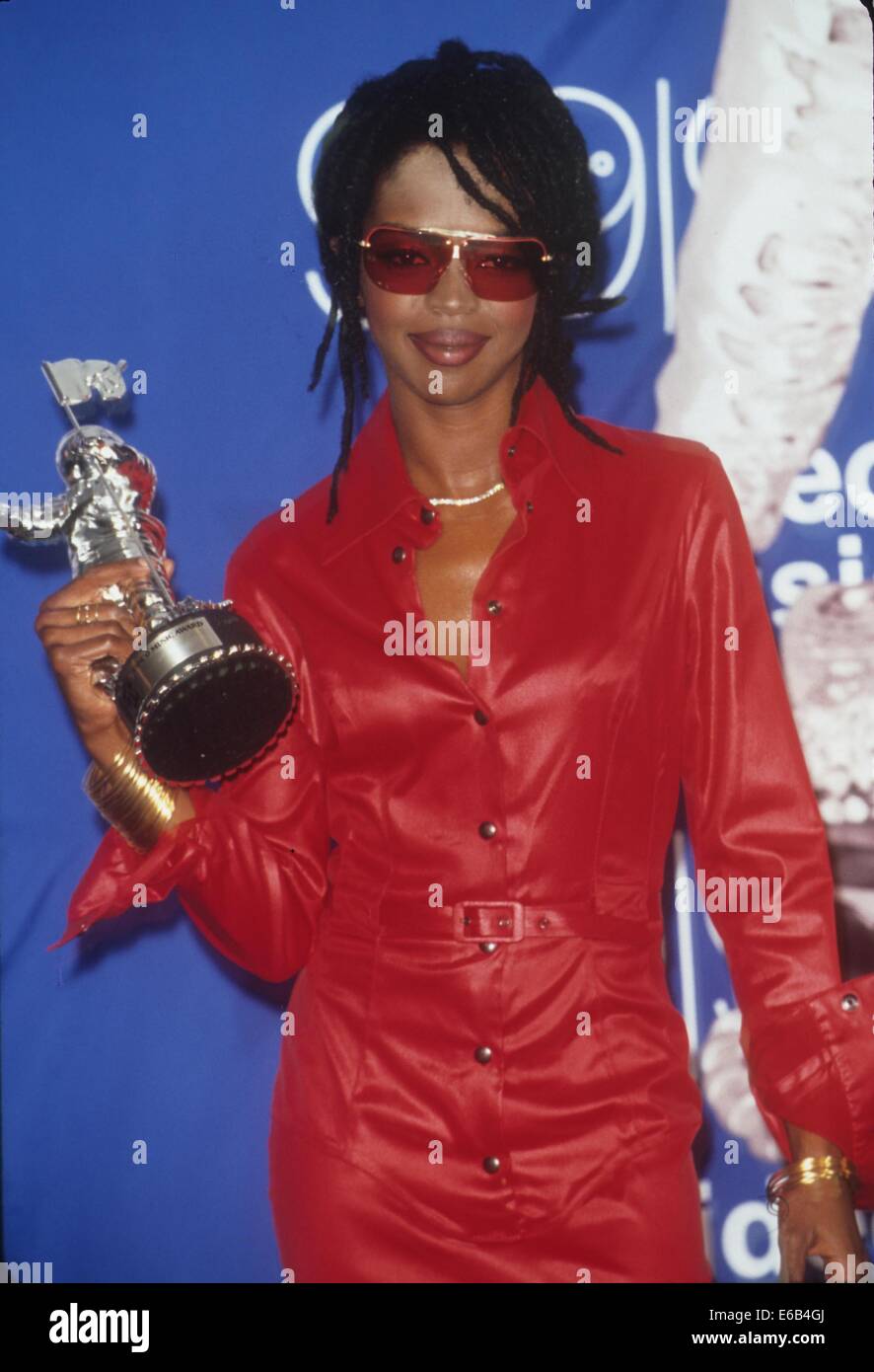 LAURYN HILL.1999 MTV video music awards at Metropolitan Opera House New ...