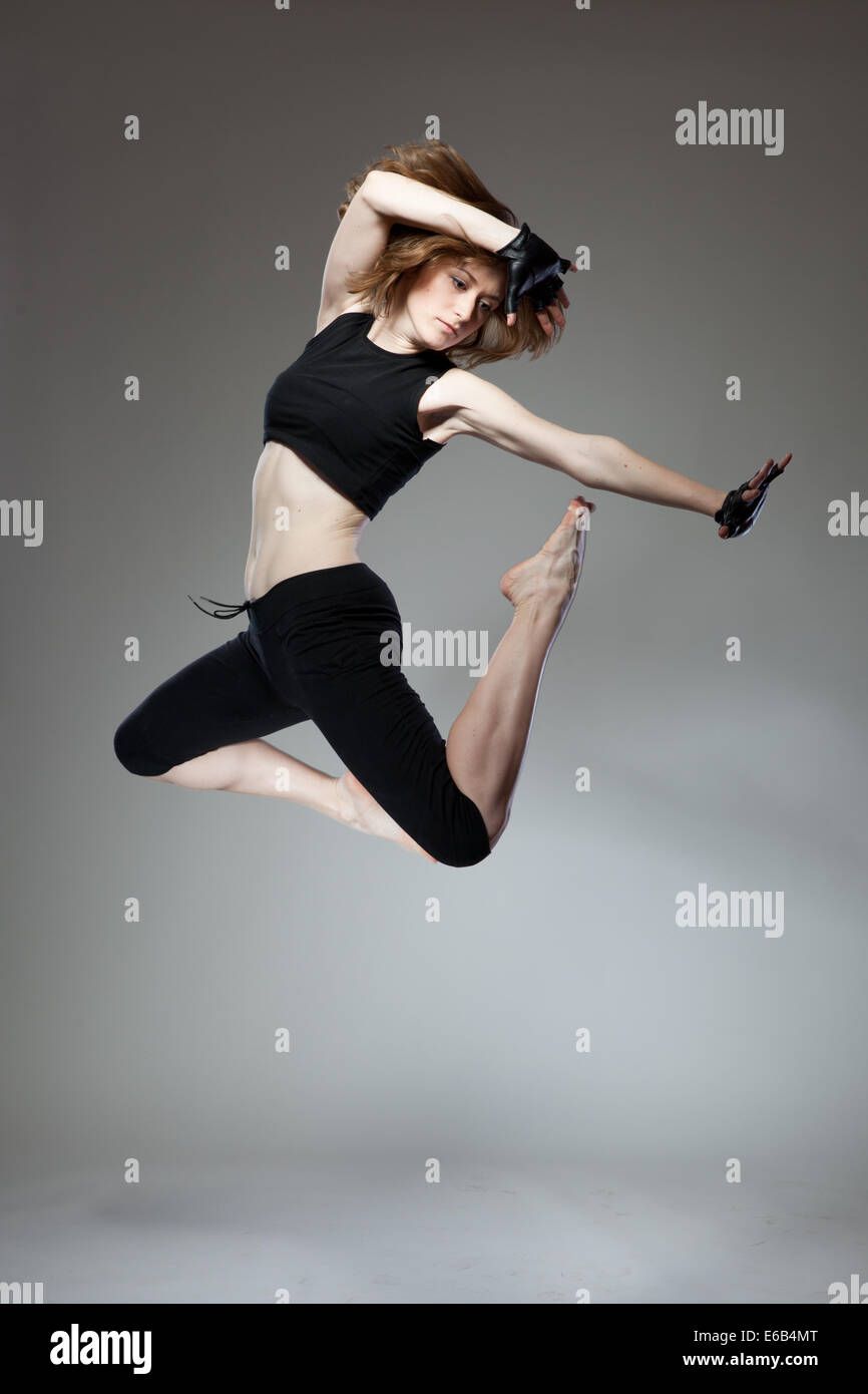 Modern jazz dancers hi-res stock photography and images - Alamy