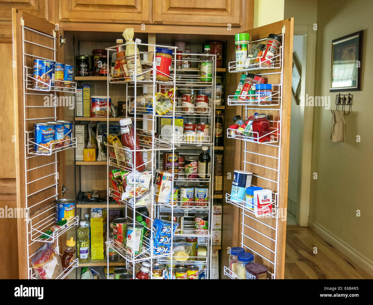 Kitchen pantry cans hi-res stock photography and images - Alamy