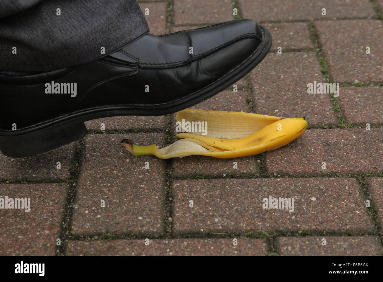Object Falling High Resolution Stock Photography and Images - Alamy