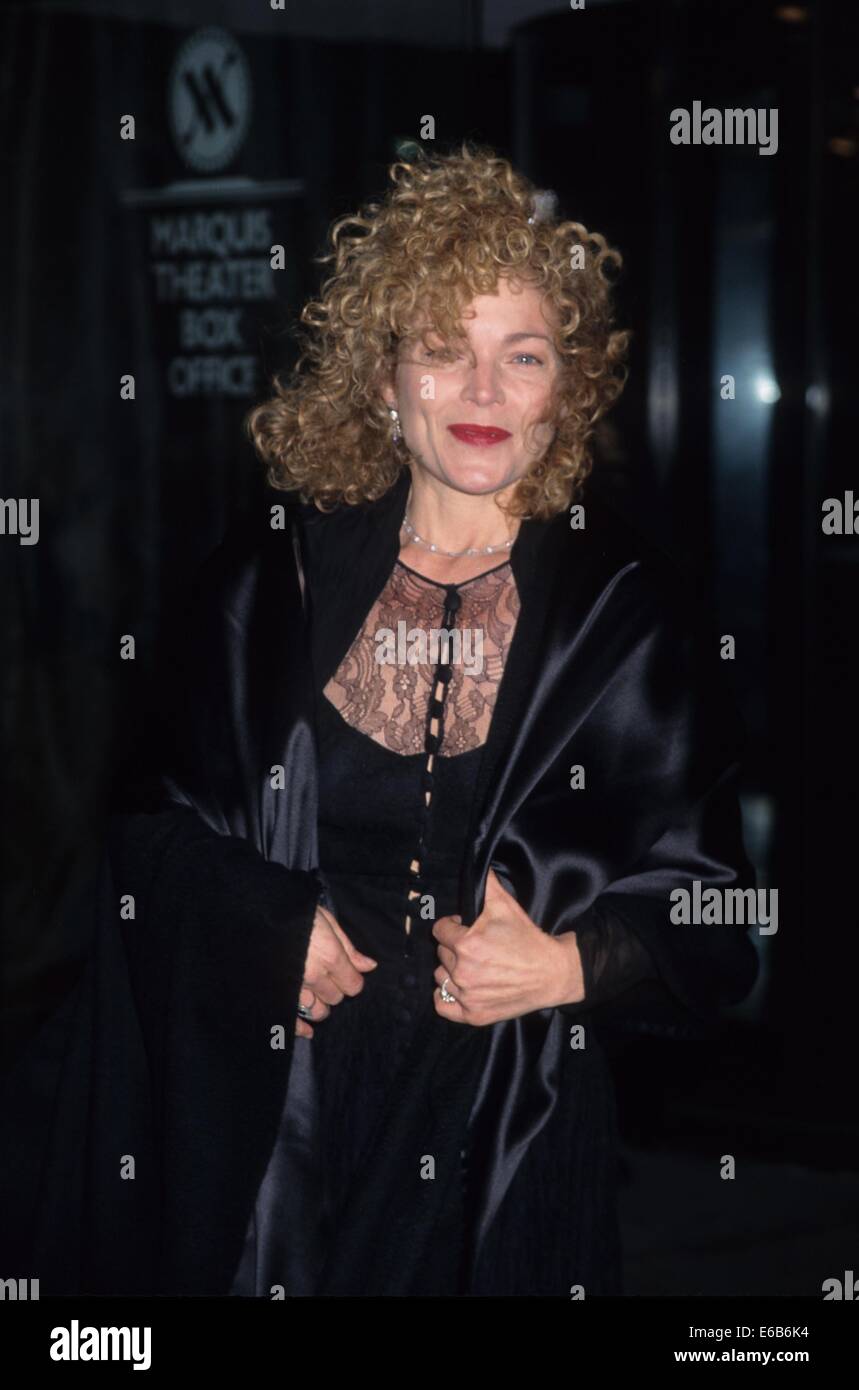 AMY IRVING.Annie get your gun Broadway return at the Marquis theatre ...
