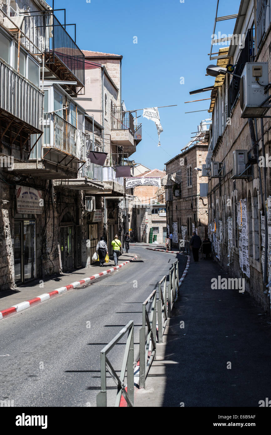 Meah Shearim,Jerusalem, (Hundred Gates ) old Jerusalem neighborhood ...