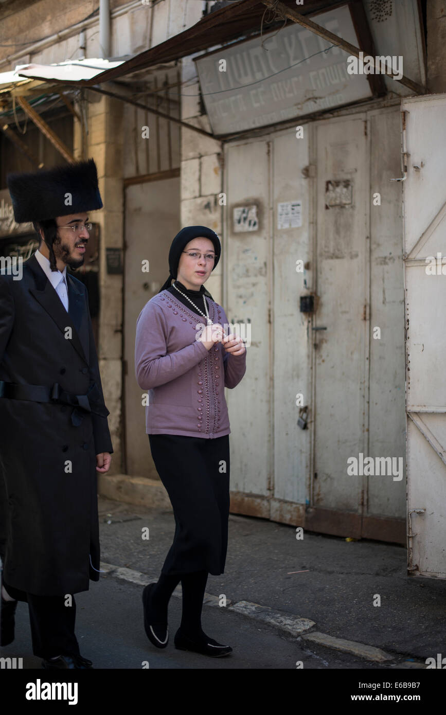 Meah Shearim,Jerusalem, (Hundred Gates ) old Jerusalem neighborhood ...