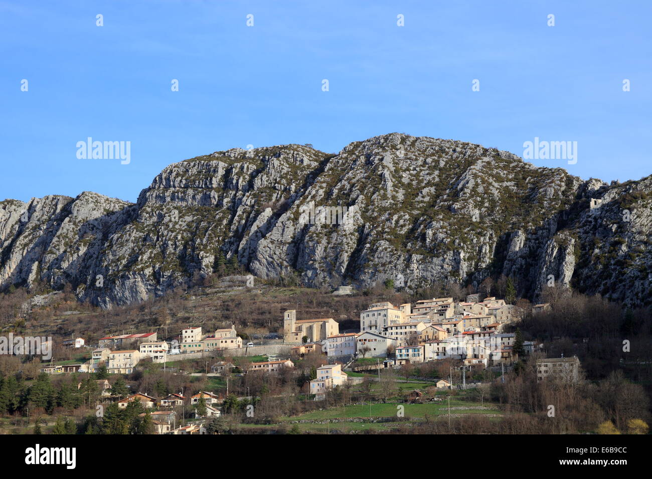 Saint Auban, picturesque village of the Prealpes regional park, back ...