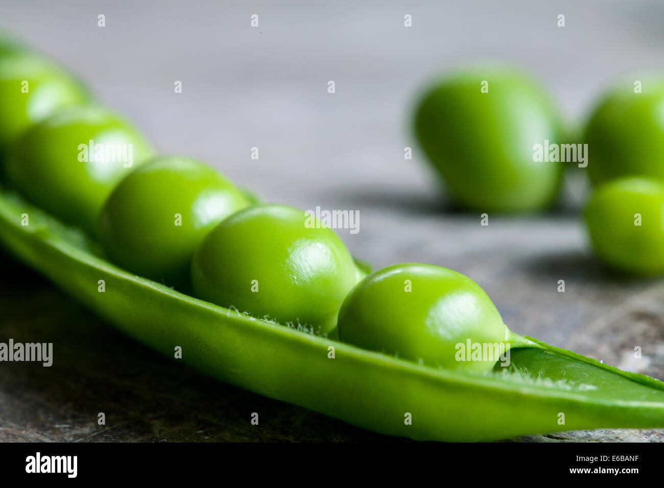 Green garden peas Stock Photo - Alamy